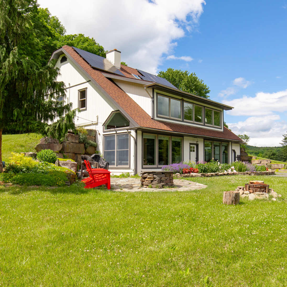 Saugerties 20 Acre Farm with Modern 4 Bedroom Farmhouse and Fishing ...