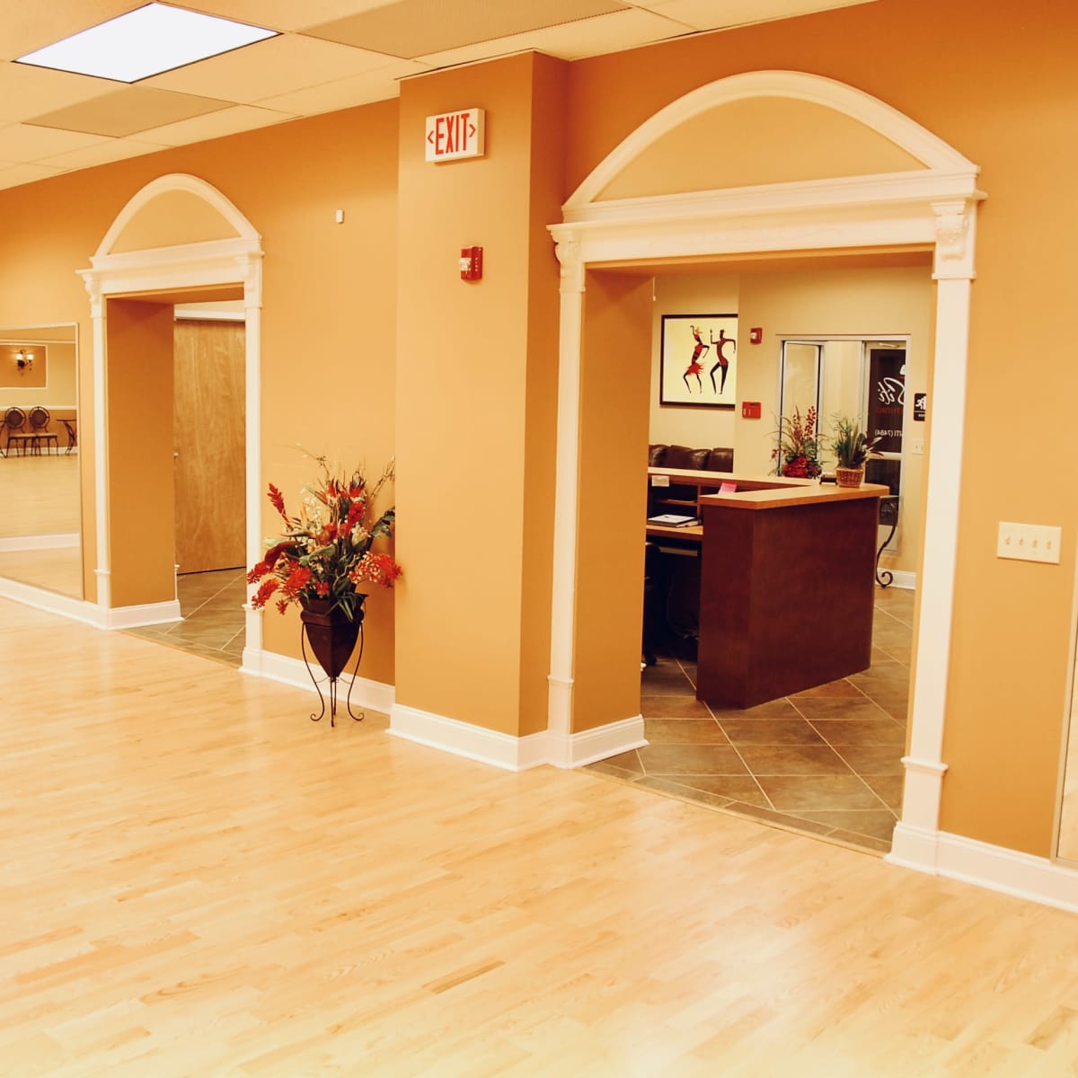 Spacious Open Space Studio filled with Elegance, Huntingdon Valley, PA ...