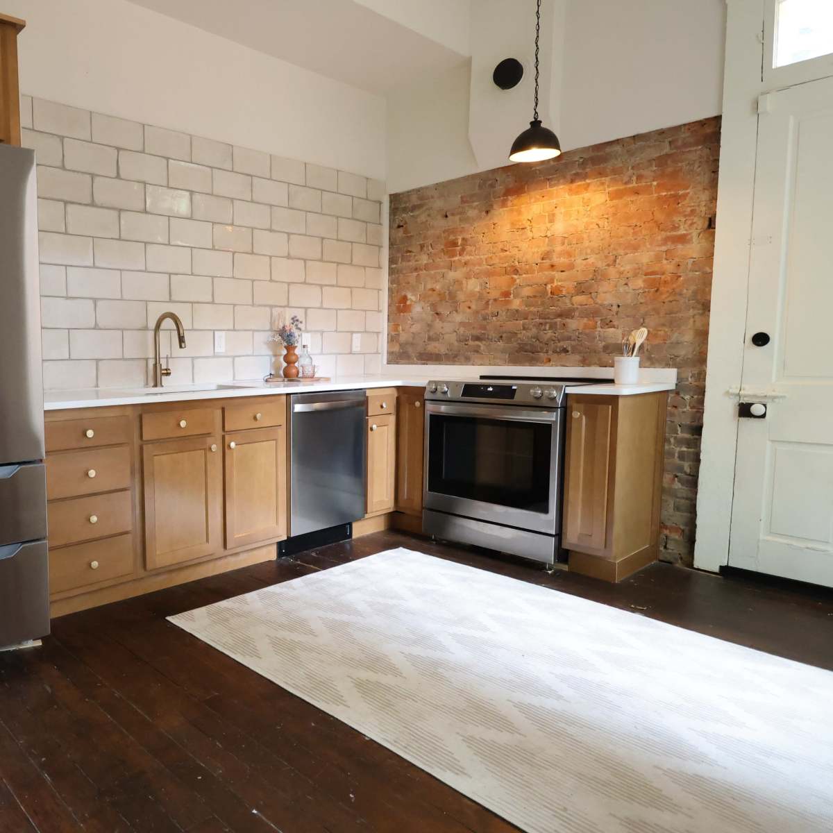 The Henry -- downtown space, quiet with historic charm perfect for ...