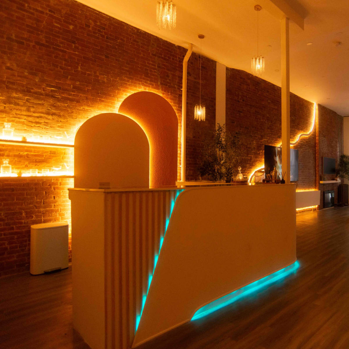 Artistic and Cozy Broadway Venue for Stylish Events w/BYOB, New York ...