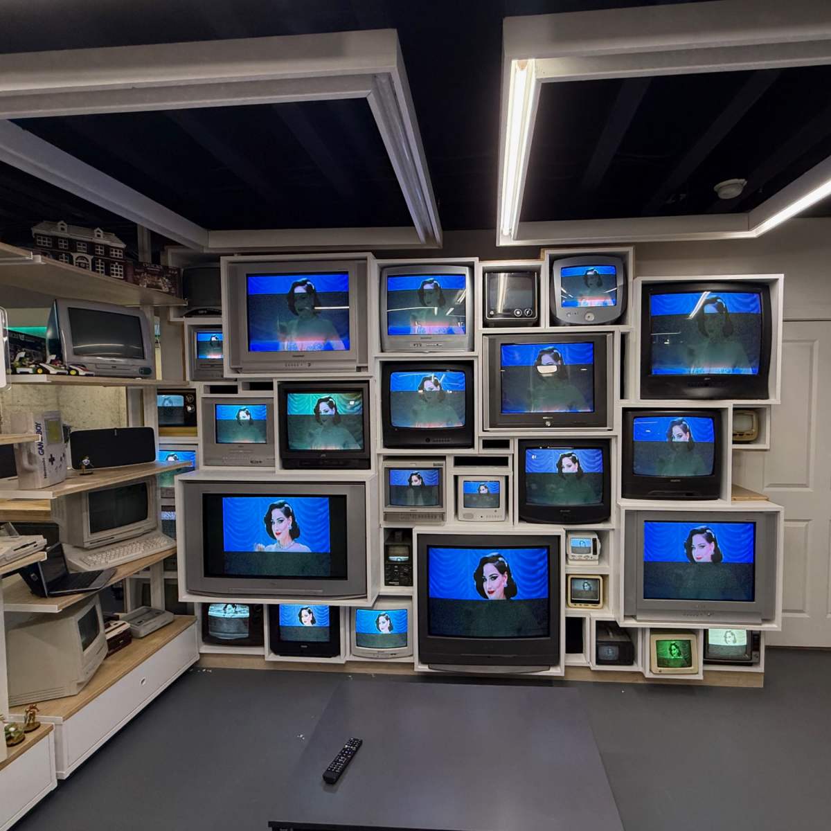 TV Wall Studio Space with Urban Industrial Computer Museum., St. Louis ...