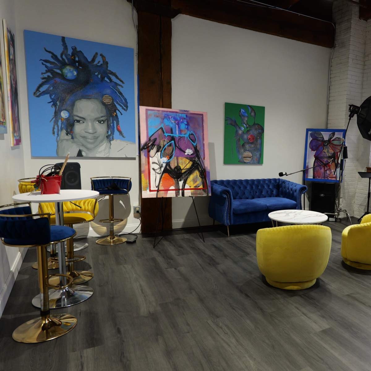 Creative Arts & Recording Studio Space in the Vibrant North Loop ...