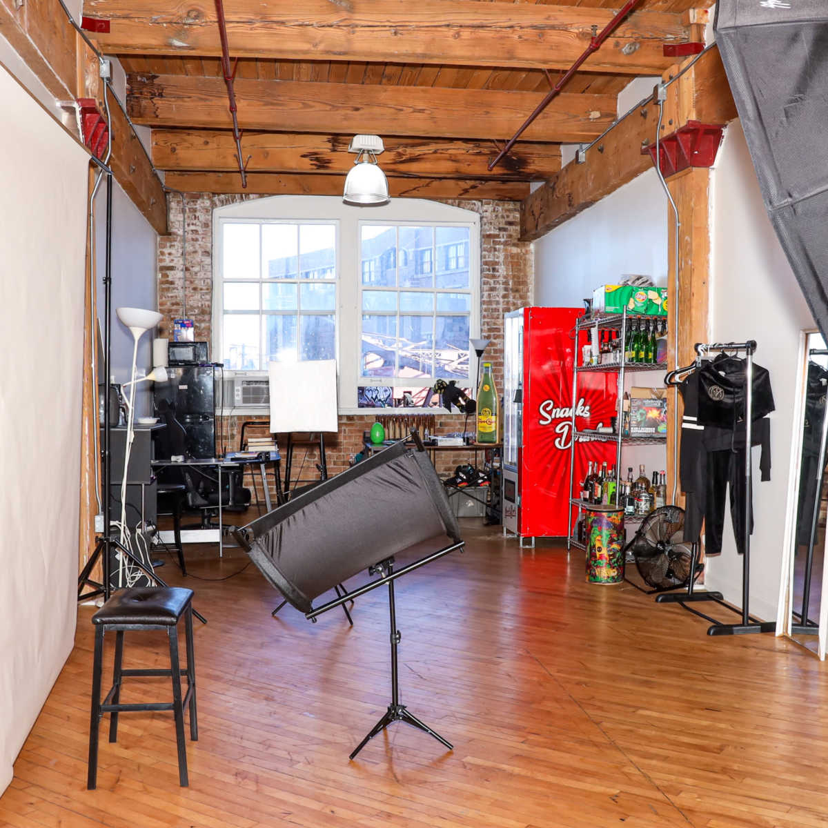 Spending On Vending Studios, Chicago, IL | Production | Peerspace