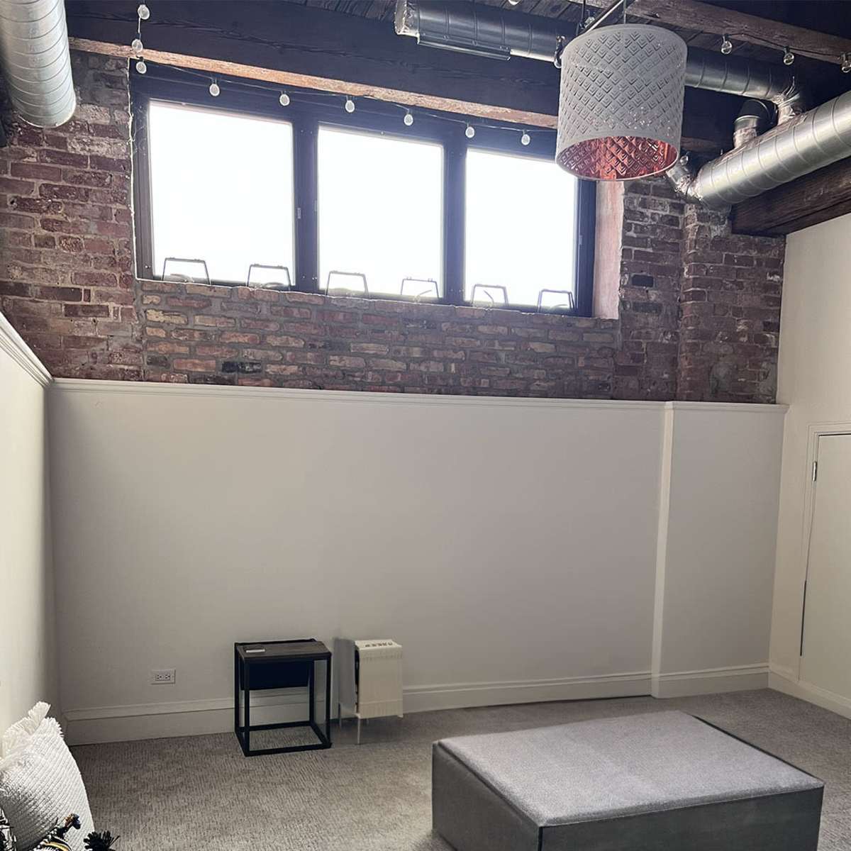 Downtown Spacious Industrial-Timber Loft, Chicago, IL | Production ...