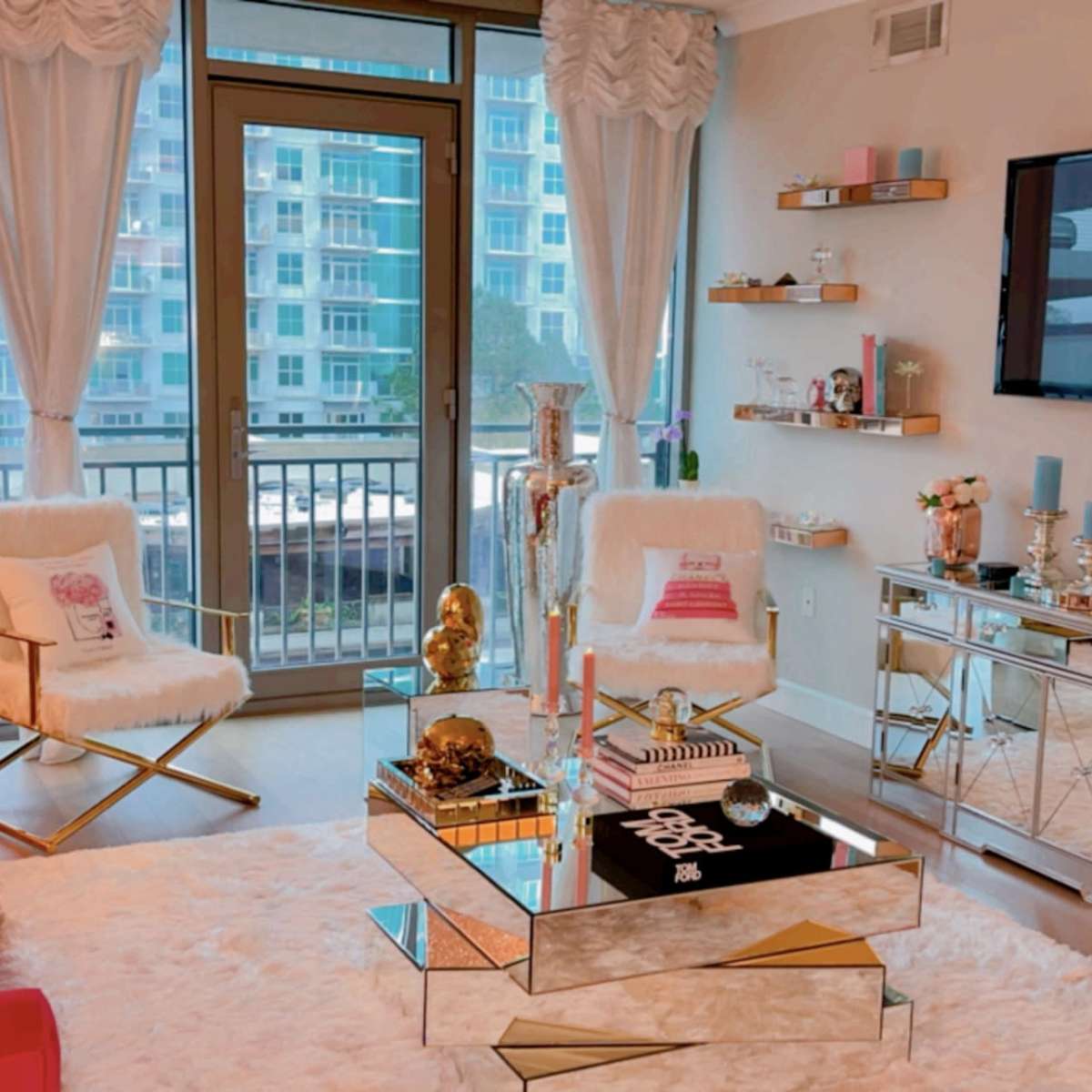 Glamorous Pink Highrise Buckhead Condo for Content and Photoshoots ...