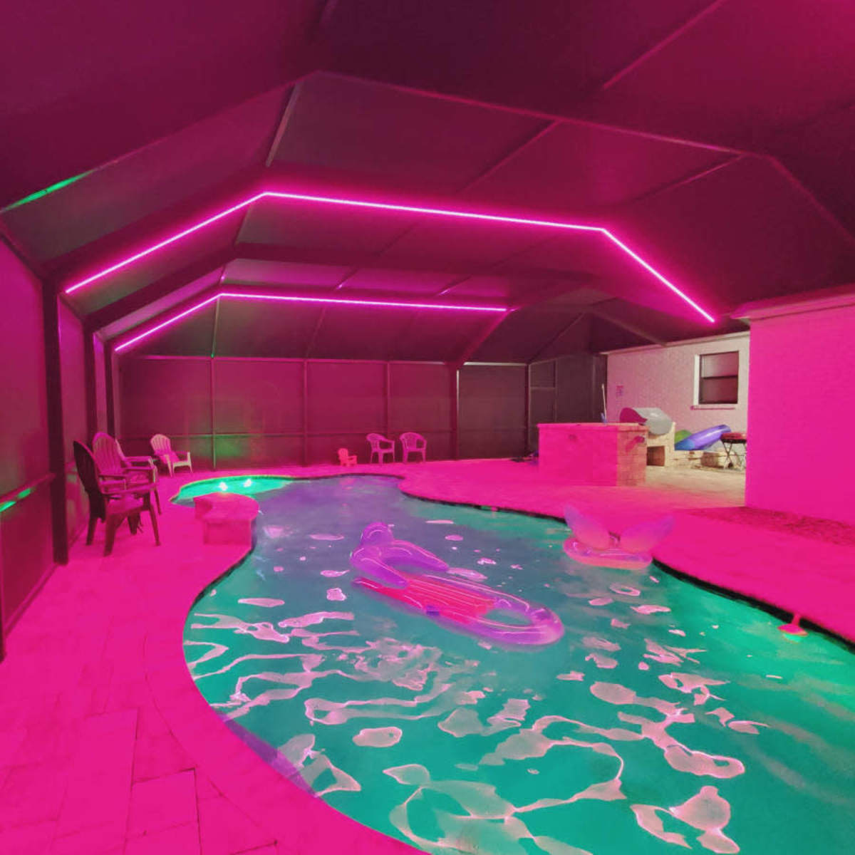 Screened Pool Bungalow with Fabulous LED Lighting, Jacksonville, FL ...