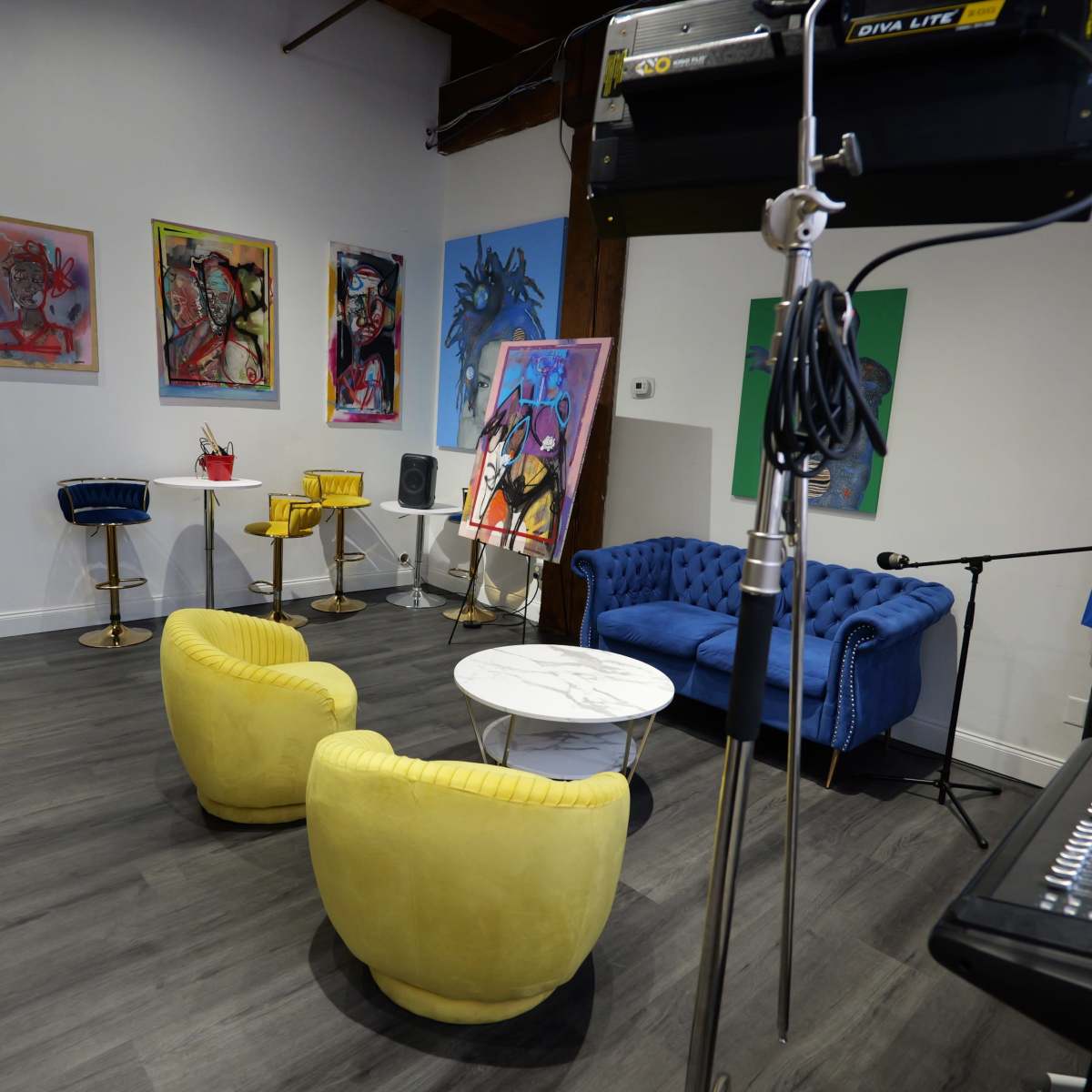 Creative Arts & Recording Studio Space in the Vibrant North Loop ...
