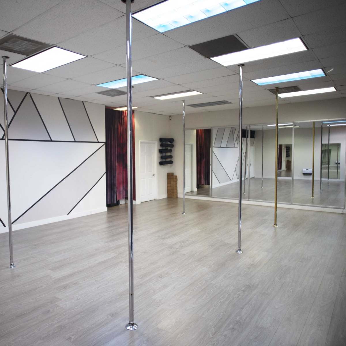 Modern Pole Dance Studio Space close to Downtown Covina, Azusa, CA ...