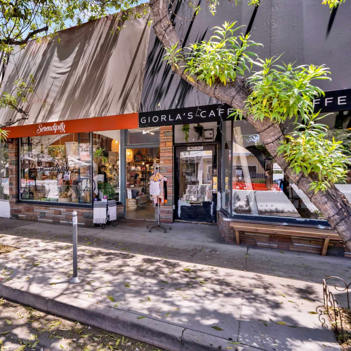 CHARMING SMALL TOWN BOUTIQUE ON MAIN STREET, Studio City, CA ...