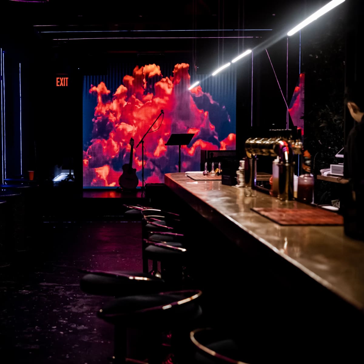 Vibrant Lounge with Stage and Exclusive Bar in Queens, Queens County ...