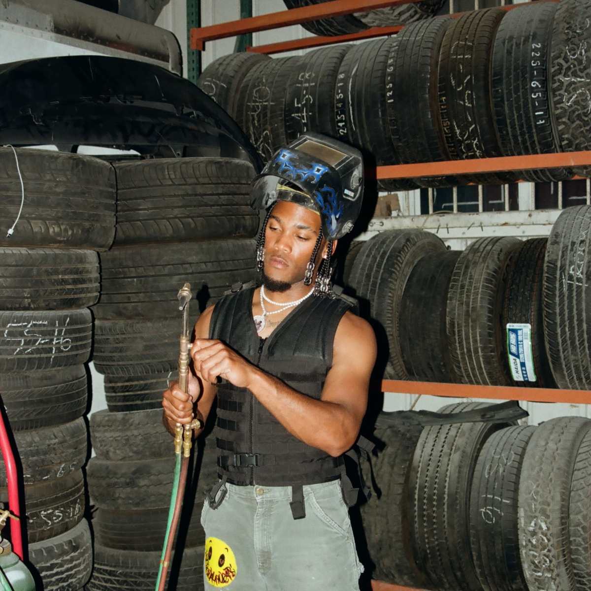 Mechanic Garage with Graffiti room, North Hollywood, CA | Production ...