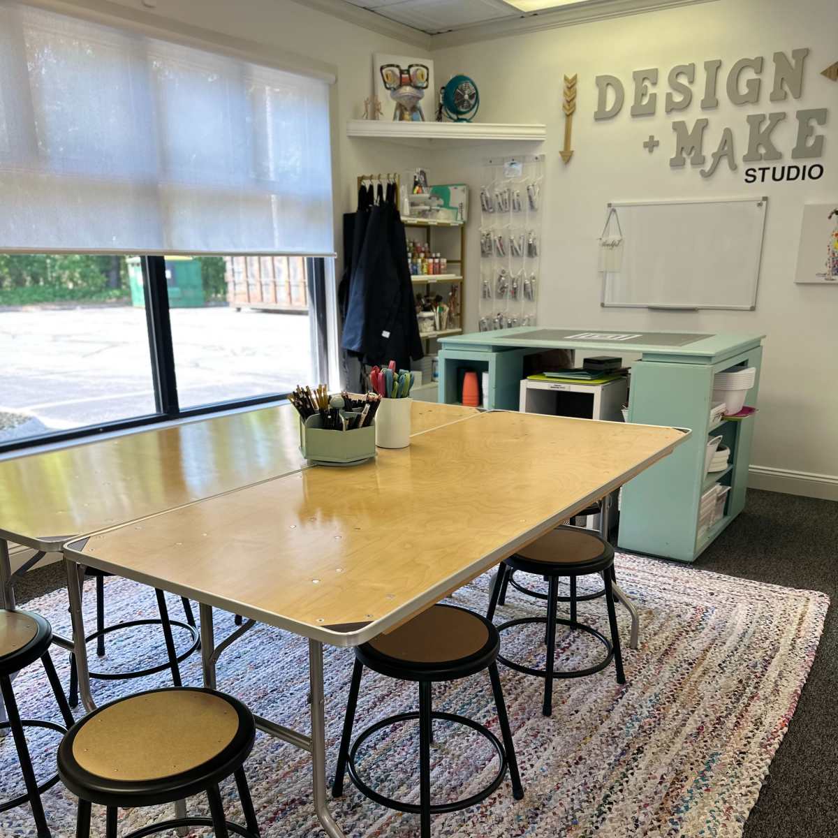 Parkway Art | Clean, Creative Studio / Lounge for Small Events with ...