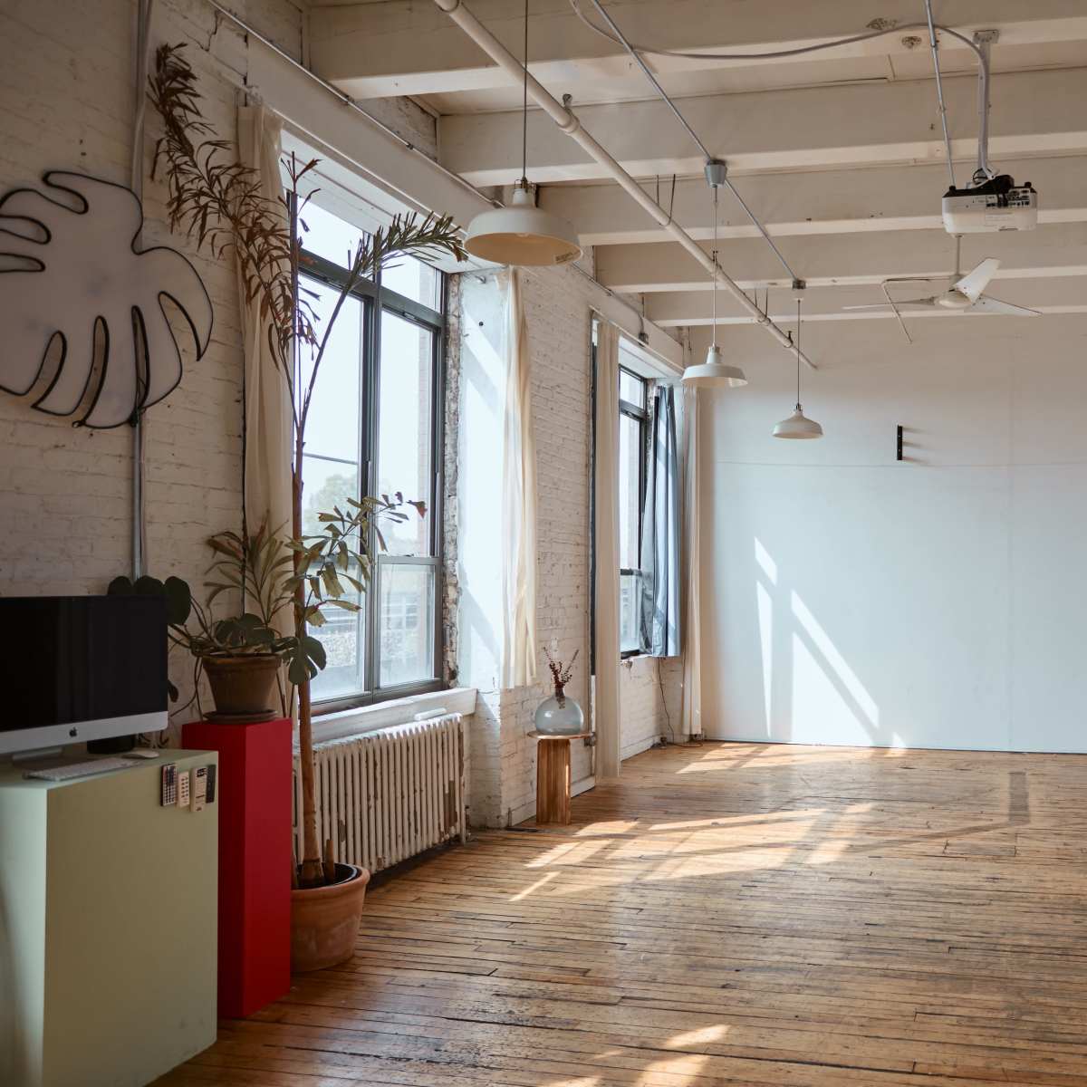 West Town Timber Loft in Creative Arts Building with City Views ...
