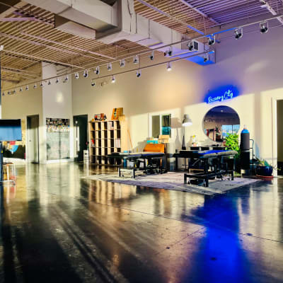 Large Arcadia Studio with Open Space and Natural Lighting, Phoenix, AZ ...