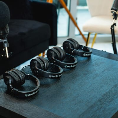 PODCASTERS OASIS| Brand Customizable 8 Podcast Set Option Loft with ...