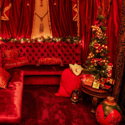 Incredible Studio with Multiple Themed Rooms. Christmas sets are ...