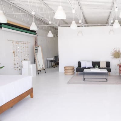 White Moose Studios - Bethany | Chic All-White Studio Flushed with ...