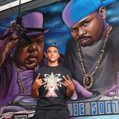 Houston Legends mural graffiti room, Houston, TX | Production | Peerspace