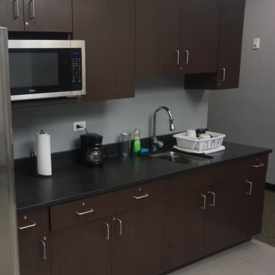 8 - 9 Seat Meeting Room In Naperville Office Building w/ Kitchenette ...