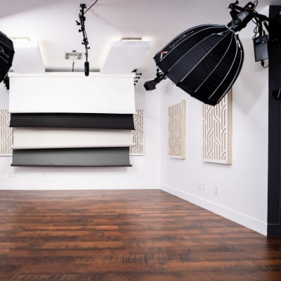 LIGHTING/AUDIO EQUIPMENT INCLUDED - Versatile downtown studio - Video ...