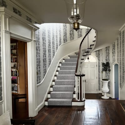 HISTORIC LONETOWN MANOR - 1930's Sprawling Country Colonial on 13 Acres ...