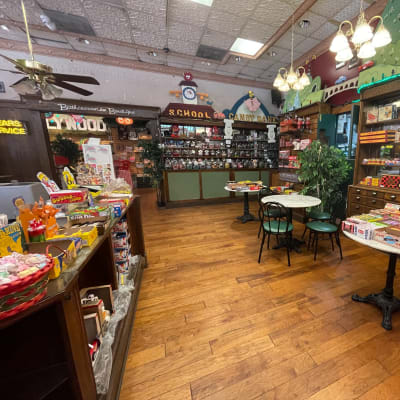 Original Historic 50s Soda Fountain & Candy Shop, South Pasadena, CA ...