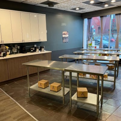 Urban recreational cooking school, Chicago, IL | Event | Peerspace