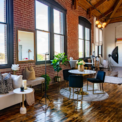 Industrial Luxe Chic Loft, Philadelphia, PA | Production | Peerspace