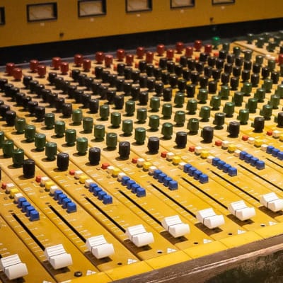 Urchin Studios | Unique Recording Studio With Natural Light In Hackney ...