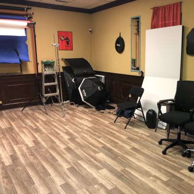 Intimate Decatur Studio, Decatur, GA | Production | Peerspace