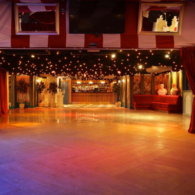 Eccentric Italian Inspired Venue in Holborn - Great for Production ...