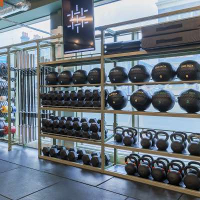 Open modern CrossFit box, London | Production | Peerspace