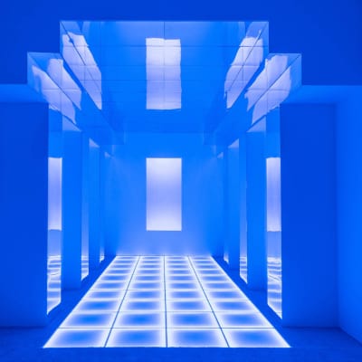 Odyssey Mirror Stage w/Lit Color Floors - Hyde Park, Los Angeles, CA ...