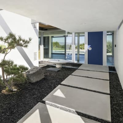 The Lord House by Richard Neutra Restored Midcentury House with 14 ...