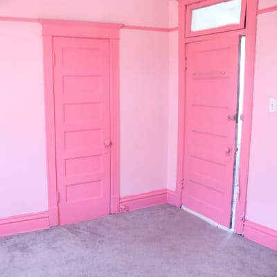 West Side White and Pink studios - Bar Scene, Video Shoot, Photography ...