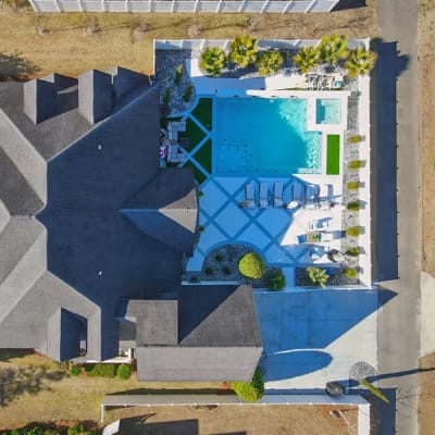 Outdoor Palm Spring Vacation Pool Deck with Hot Tub Jacuzzi ...