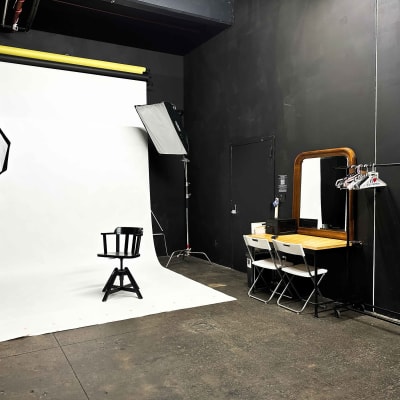 Black Out Backdrops Photo Studio, Brooklyn, NY | Production | Peerspace