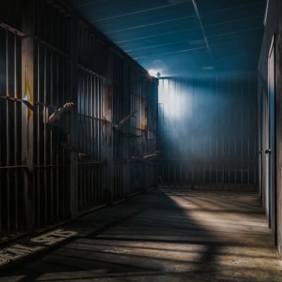 Los Angeles Police Department Set Jail Cell Set TV and Film Sets for ...