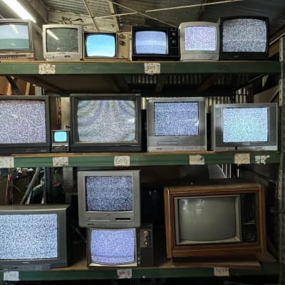 RETRO TV SET 📺, Los Angeles, CA | Production | Peerspace