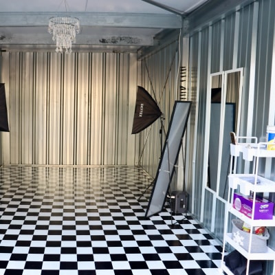 Milwaukee Storage Unit Photo Studio | Unique Space, Milwaukee, WI ...