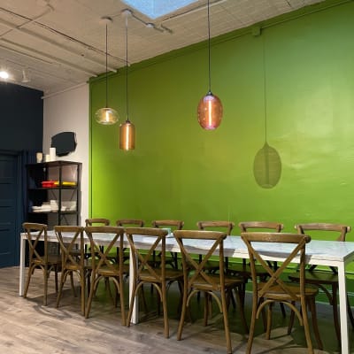 Home Cooking New York | SoHo Chef's Kitchen + 14-Seat Marble Table for ...