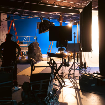 HUGE *PRE LIT* Blue Screen Sound Stage, Burbank, CA | Production ...