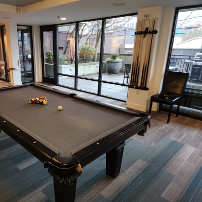 Entertaining Lounge with Billiards & Garden Access, Seattle, WA | Event ...