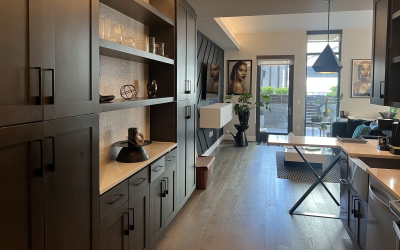 Deep Ellum Chic Makeup Content Studio, Dallas, TX | Production | Peerspace