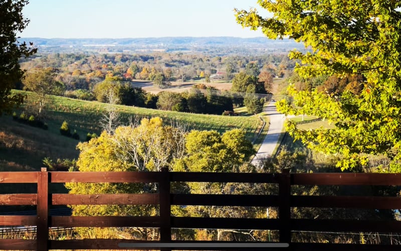 Hill-Top Photography Venue, Spring Hill, TN | Production | Peerspace