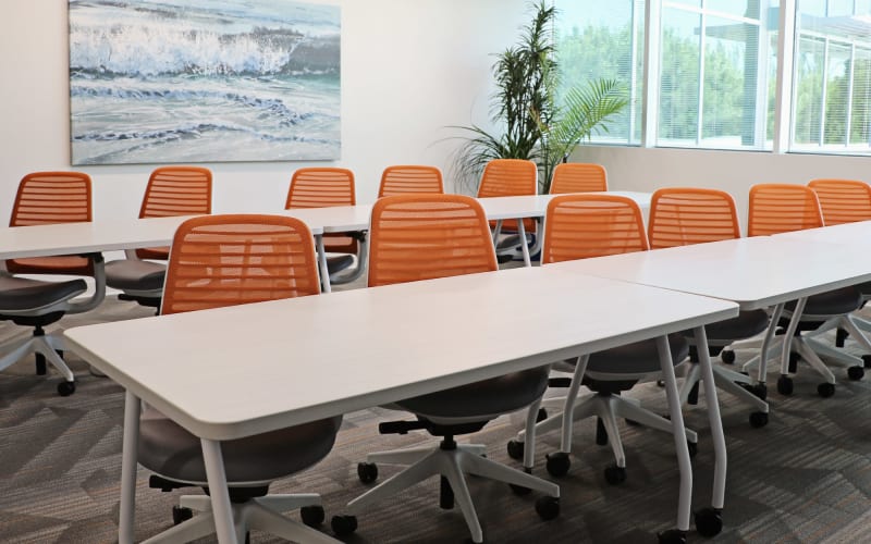 Meeting Room with Natural Light, Hillsboro, OR | Off-Site | Peerspace
