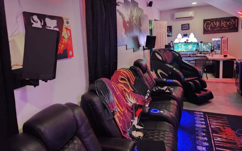 Retro Gaming Arcade, and Video Game Consoles Perfect For a Birthday ...