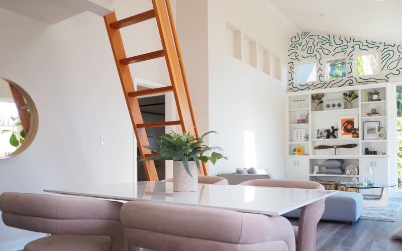 Modern West Seattle Loft with Skyline View, SEATTLE, WA | Production ...