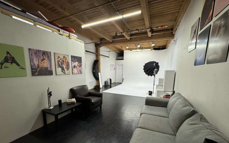 Stylish Loft-Style Studio with 15x15 Cyclorama Wall & RGB Lights in ...