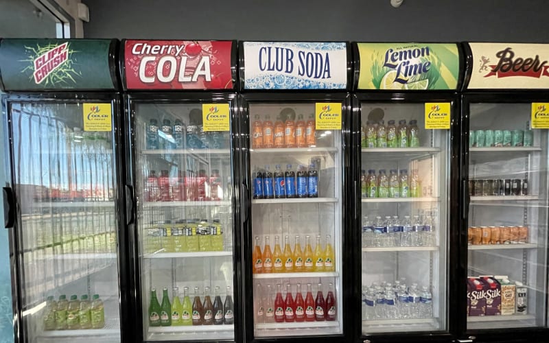 Los Angeles Grocery Store Standing Sets Convenience Store film set ...